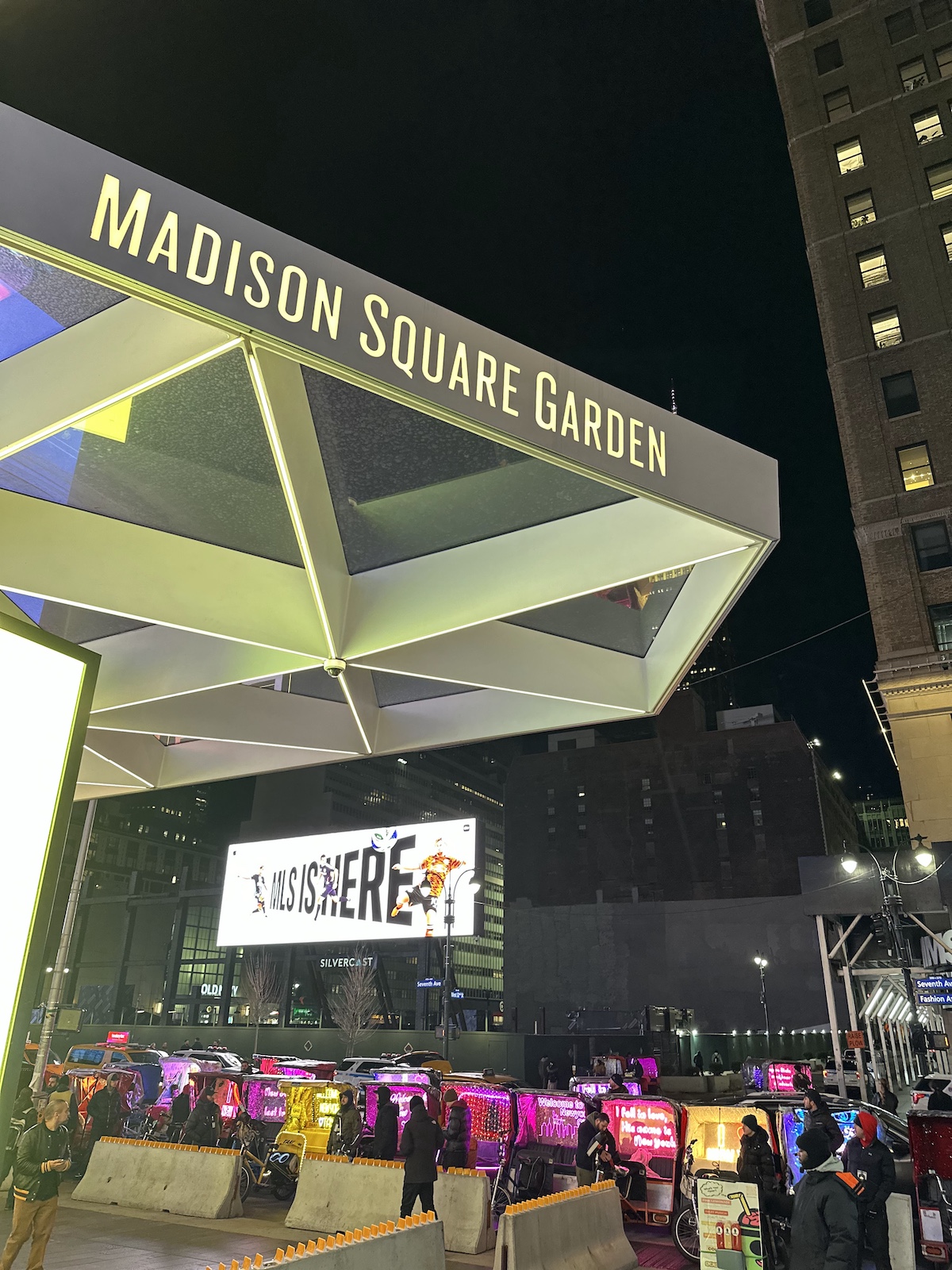 Madison Square Garden Guide: Best Seats, Close Bars & Food, Brief History